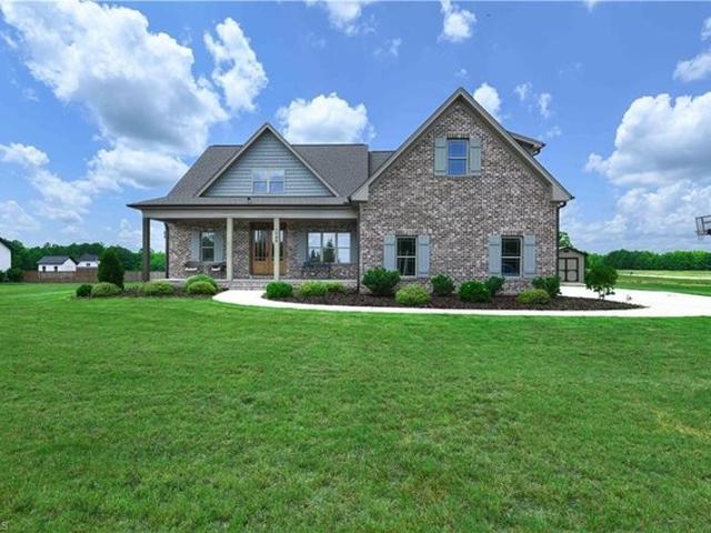 1144 Haynes Rd, Summerfield, NC 27358