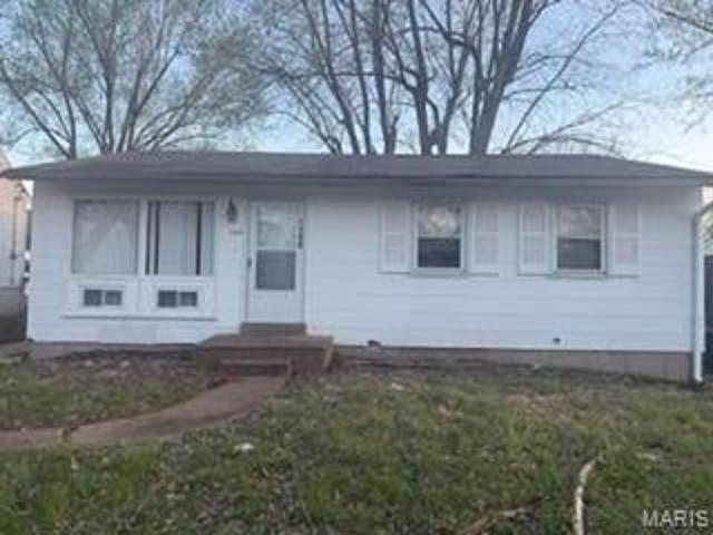1144 June Ave, Saint Louis, MO 63138
