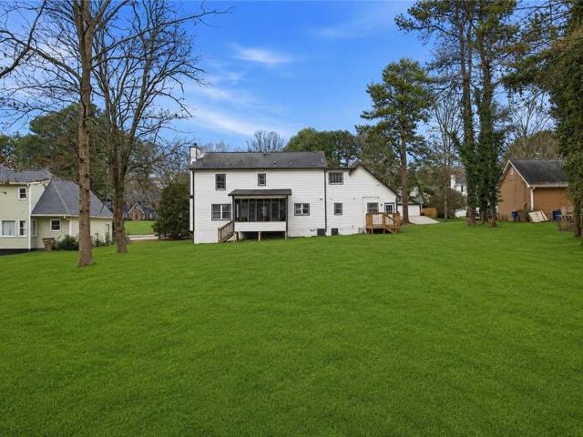 1144 Lakeview Road