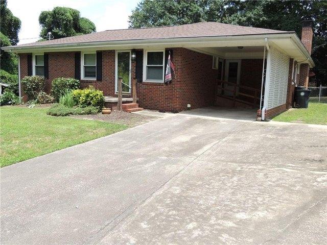 1144 Piedmont Pl, Gainesville, GA 30501