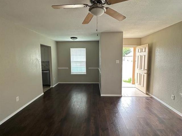 1144 Suburban Street # 1146