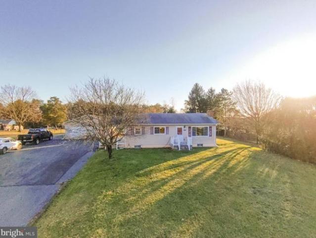 1144 Sulphur Springs Rd, Bunker Hill, WV 25413