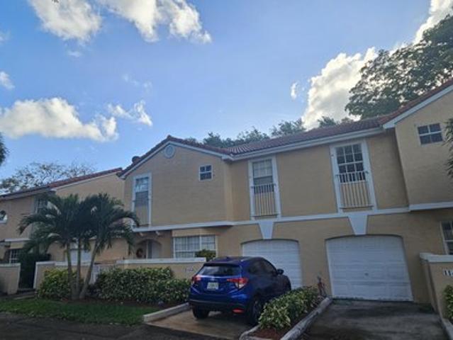 11453 Lakeview Dr Unit 4A, Coral Springs, FL 33071