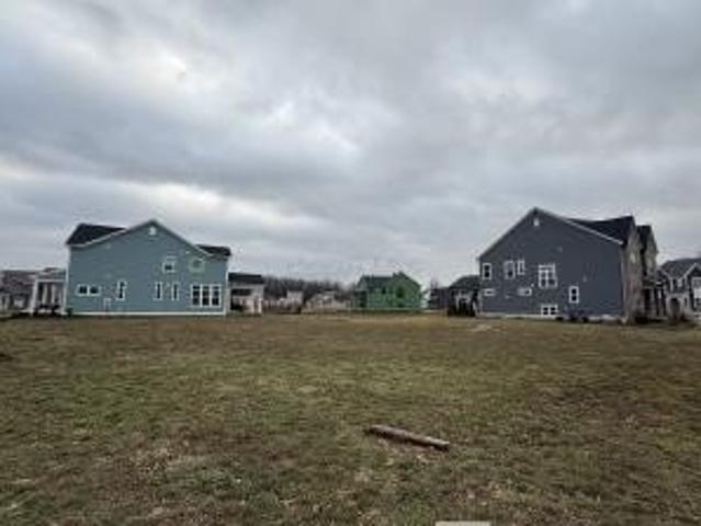 11451 Gold Finch Dr, Plain City, OH 43064