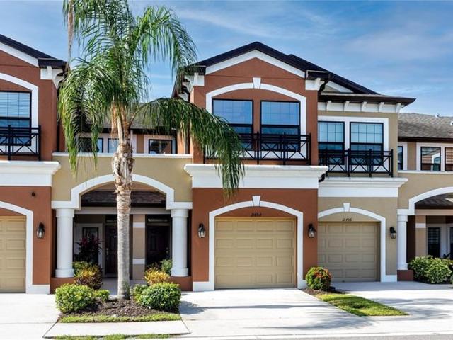 11454 Crowned Sparrow Ln, Tampa, FL 33626