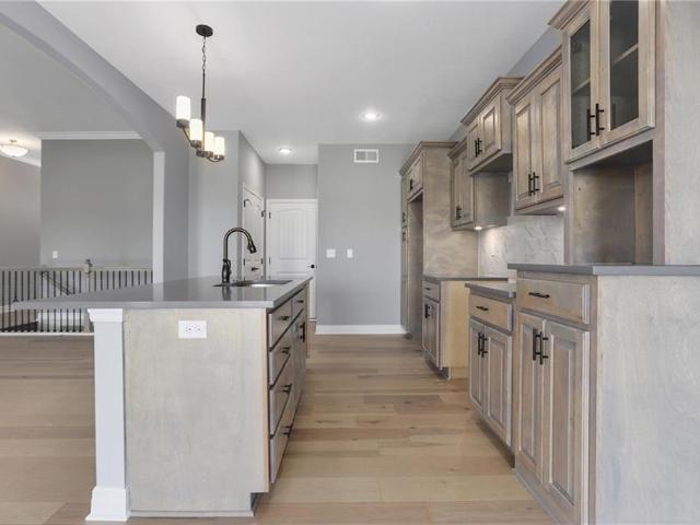 11456 N Auburndale Cir, Kansas City, MO 64157 | MLS #2596