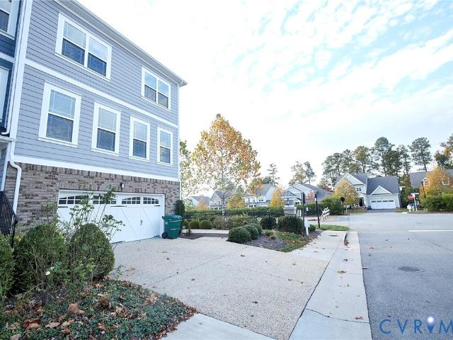 11458 Hayloft Lane