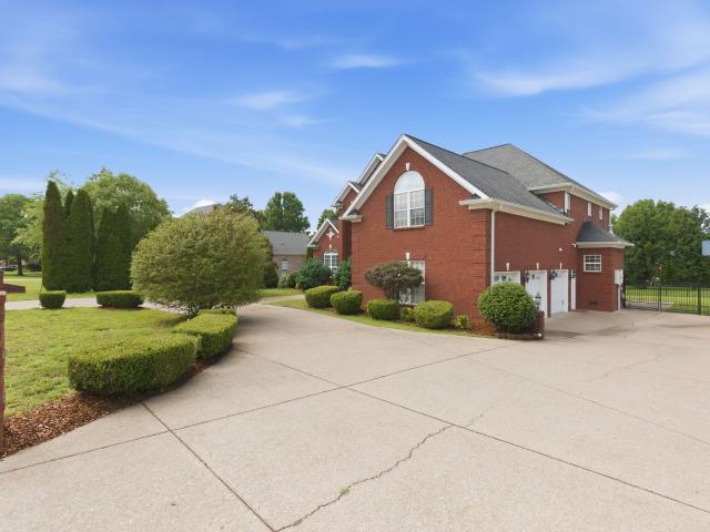 1145 Bayard Ave