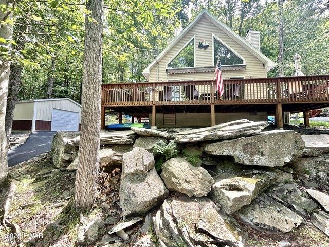 1145 Beaver Lake Dr, Lake Ariel, PA 18436