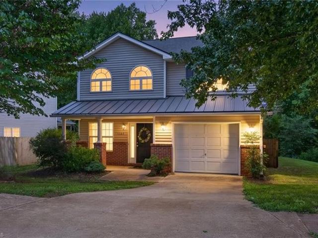 1145 Briarwood Dr, Mebane, NC 27302