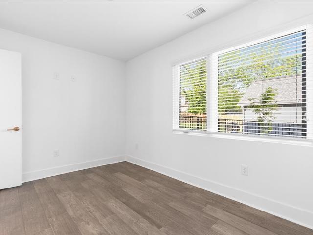 1145 Kirkwood Avenue SE 14