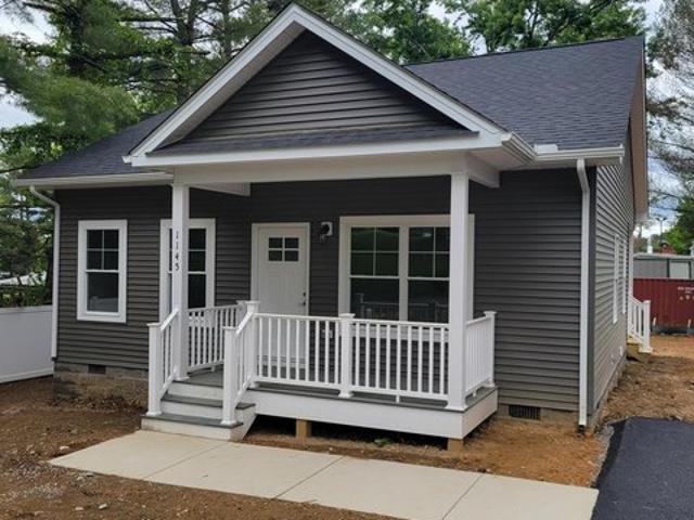 1145 Plum St, Christiansburg, VA 24073