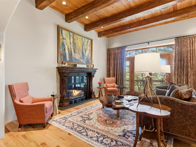 1145 South Summit Ridge
