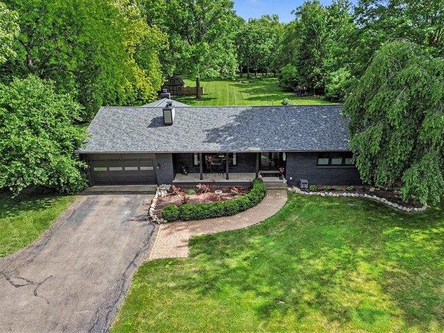 1145 W Bemis Rd, Saline, MI 48176