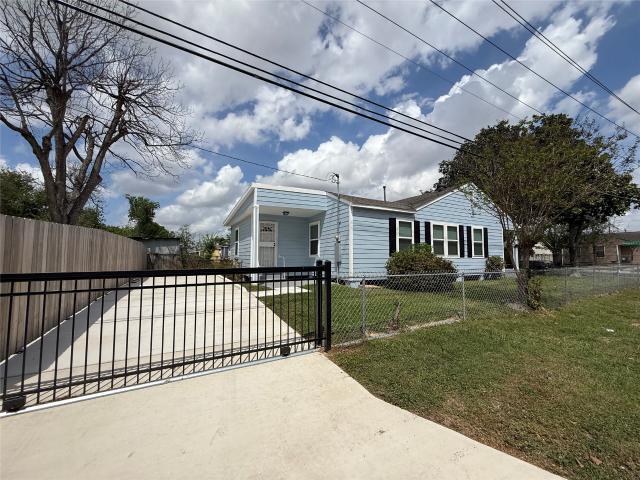 1146 Majestic St, Houston, TX 77020 | MLS #74747