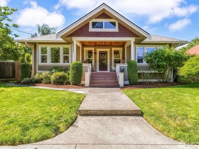 1146 Hobson St, Walla, WA 99362