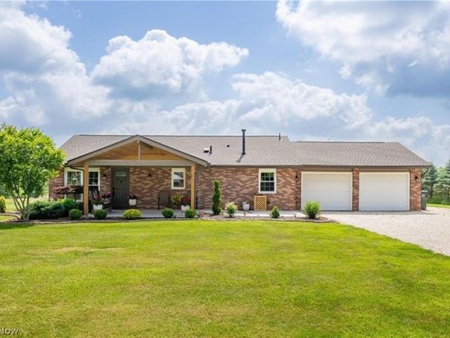 1146 Lincoln Ave NW, Carrollton, OH 44615