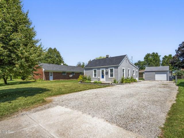 1146 Richland St, Maumee, OH 43537