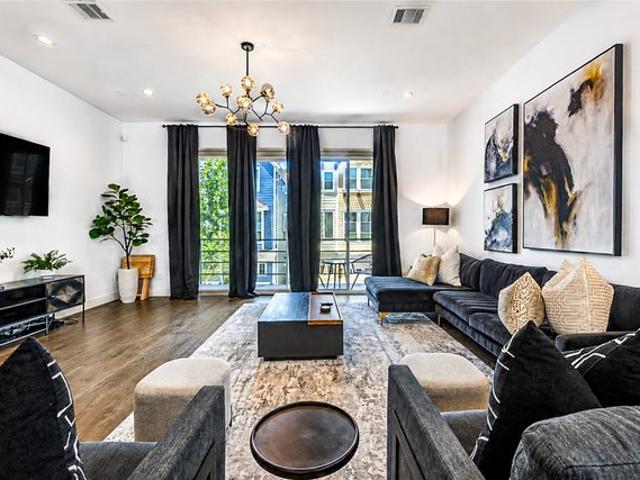 1146 W 17th St, Houston, TX 77008