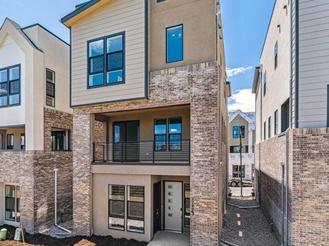 11475 E Briarwood Cir, Centennial, CO 80112