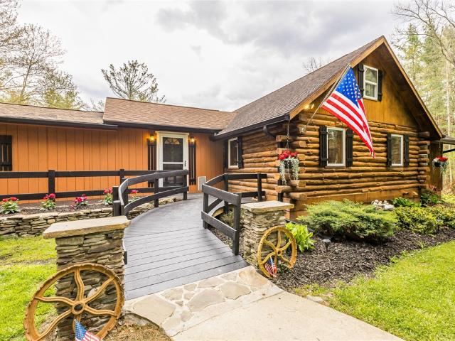11478 Thornapple Hill Road