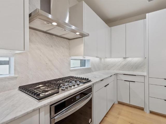 1147 N Madison Avenue # 104