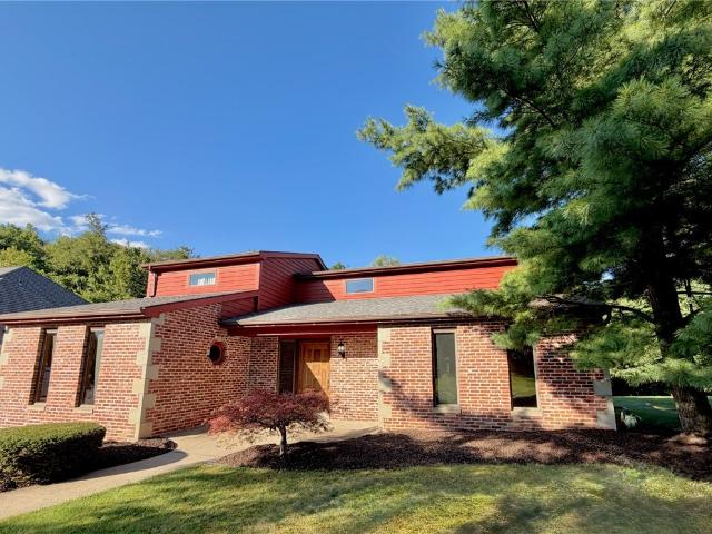 1147 Oakwood Dr