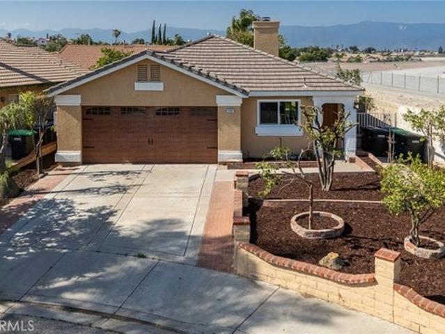 1147 Bronze Star Ct, Colton, CA 92324