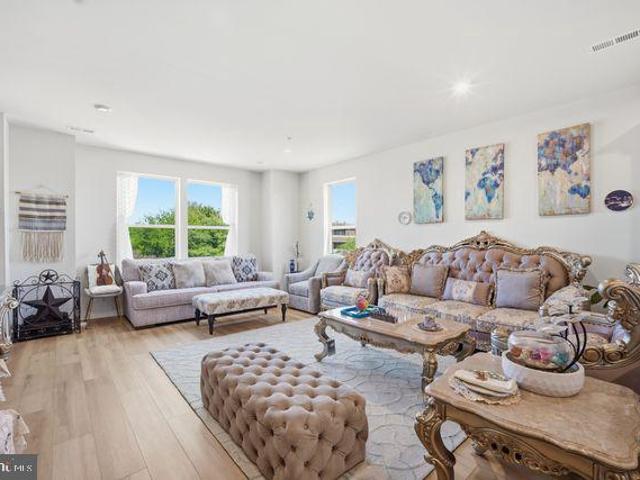 1147 Herndon Parkway # 110
