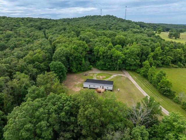 1147 Polk Hollow Rd, Chillicothe, OH 45601