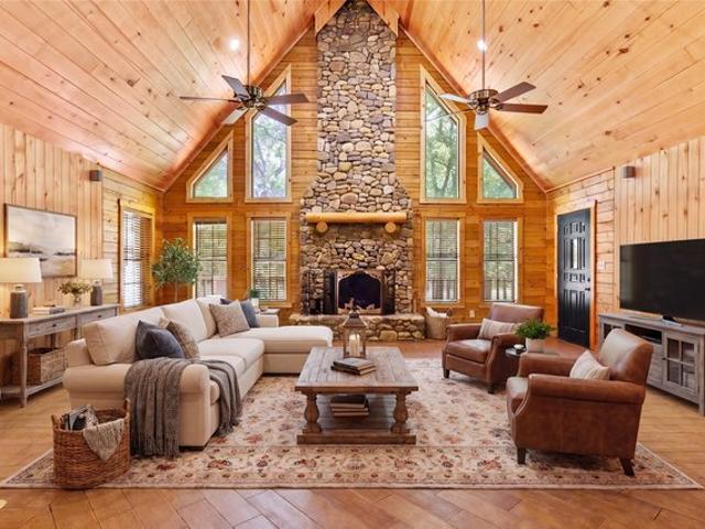 1147 Rs County Road 3503, Emory, TX 75440
