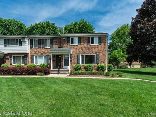 1147 Tienken Ct, Rochester Hills, MI 48306