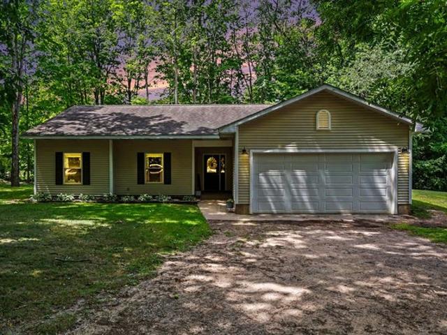 11482 Schultz Dr, Delton, MI 49046