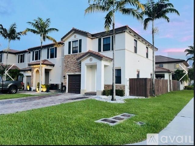 11484 SW 236th St, Homestead, FL 33032