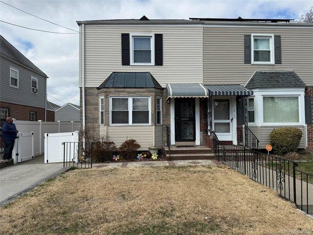 11486 th St, Cambria Heights, NY 11411