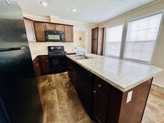 1148 Nicolson St, Wayland, MI 49348