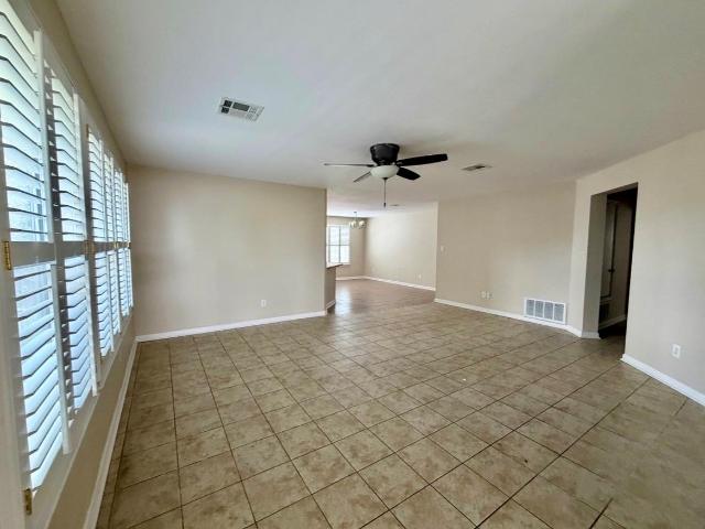 1148 Amberwood Loop