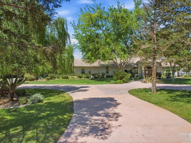 1148 Basta Ave, Bakersfield, CA 93308