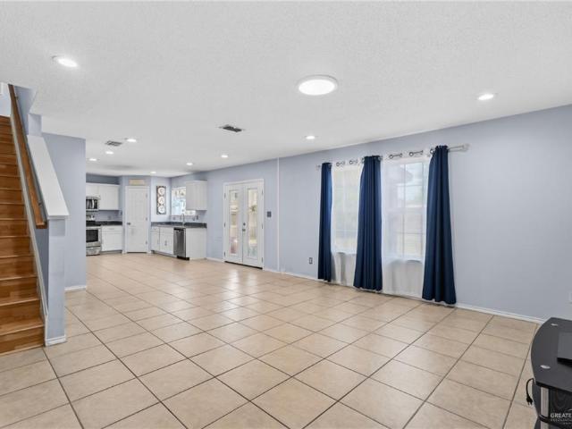 1148 Champlain Drive