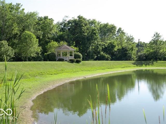 1148 Easy St, Unit B, Greenwood, IN 46142 | MLS #22023