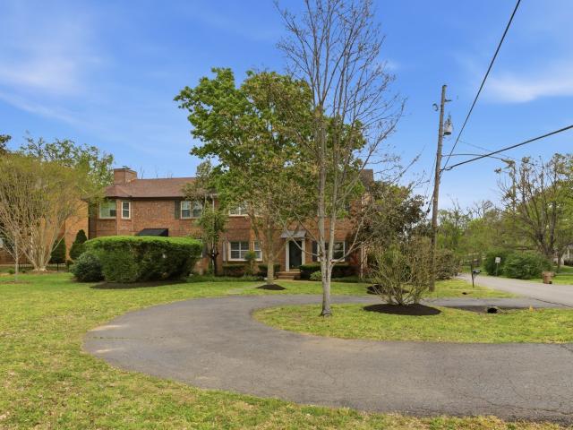 1148 Granny White Ct