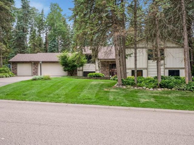 1148 Kenilworth Dr, Woodbury, MN 55125