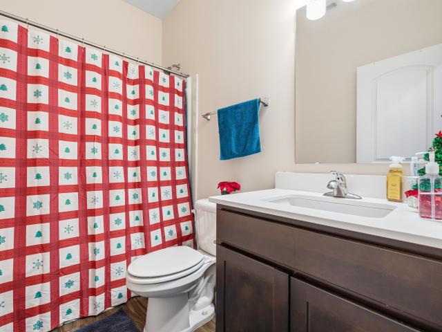 1148 Lakeshore Drive