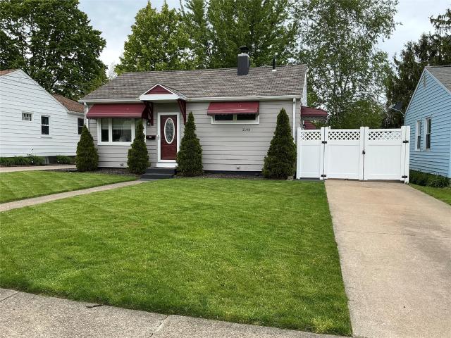 1148 W 40TH Street