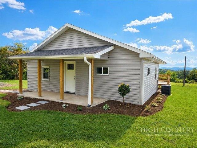11493 Glade Valley Rd, Ennice, NC 28623