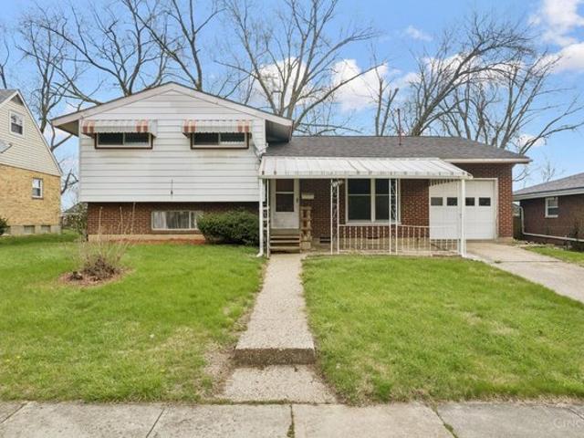 11490 Folkstone Dr, Forest Park, OH 45240