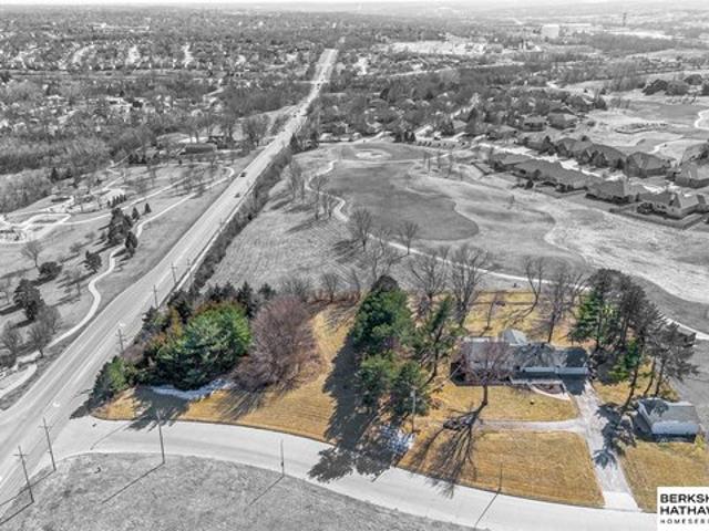 11495 Potter St, Omaha, NE 68142
