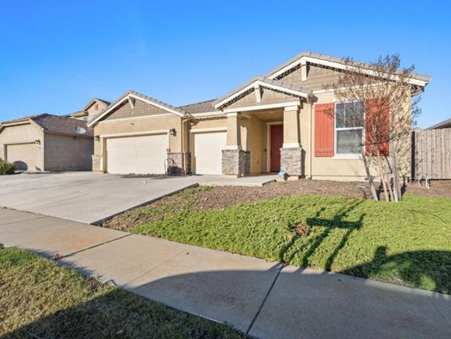 1149 Oxbow Ct, Plumas Lake, CA 95961