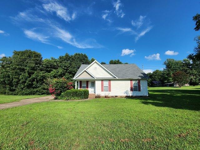 1149 Oak Grove Rd, Goodspring, TN 38460