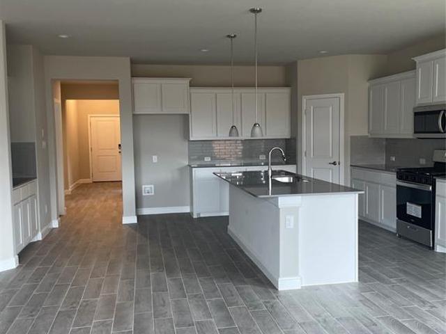 1149 Croxley Way